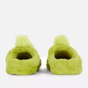 Disney | Shoes | The Grinch Christmas Furry Bedroom Slippers Womens ...